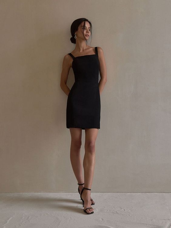 13 Stunningly Hot Going Out Outfit Ideas - Chic In Cubicles